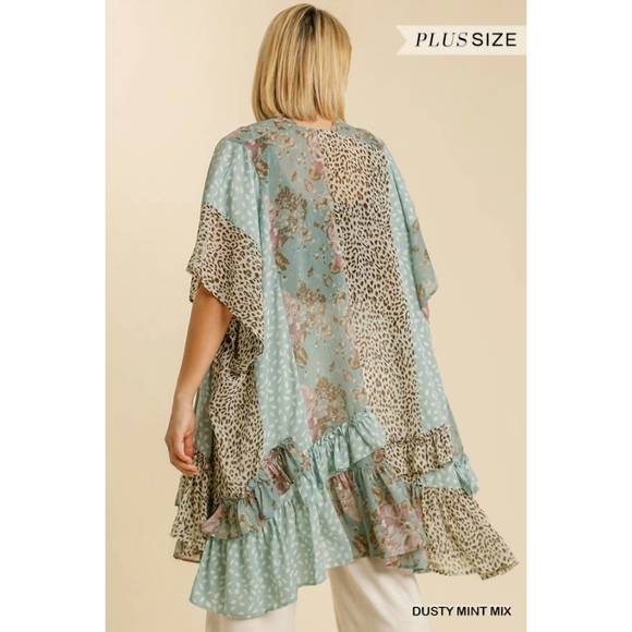 Umgee | Sweaters | New Umgee Mixed Floral And Animal Print Plus Kimono ...